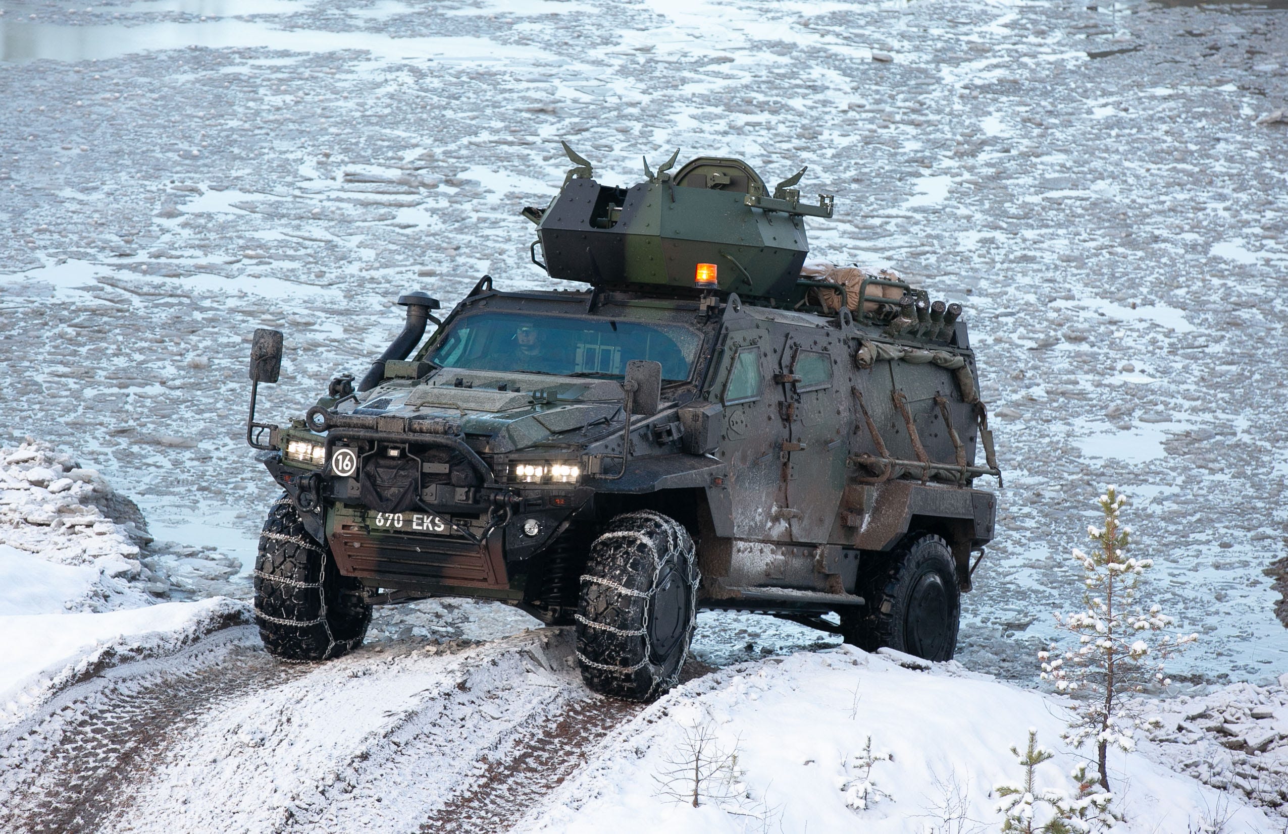 Desempenho dos NMS 4x4 da Estónia no Campo Militar de Sirgala