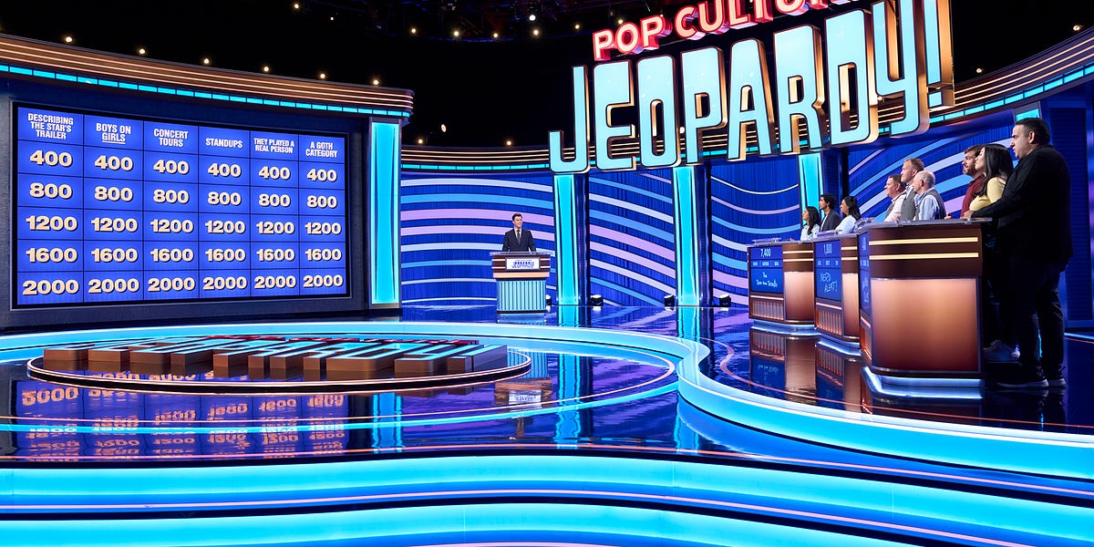 Review: 'Pop Culture Jeopardy!' gives the regular people a fighting chance