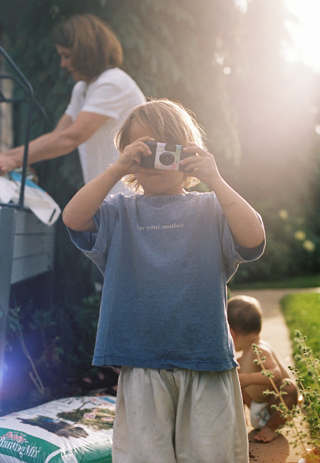 Lighting 101: Lens flares - by Sara Covey - Analog Notes
