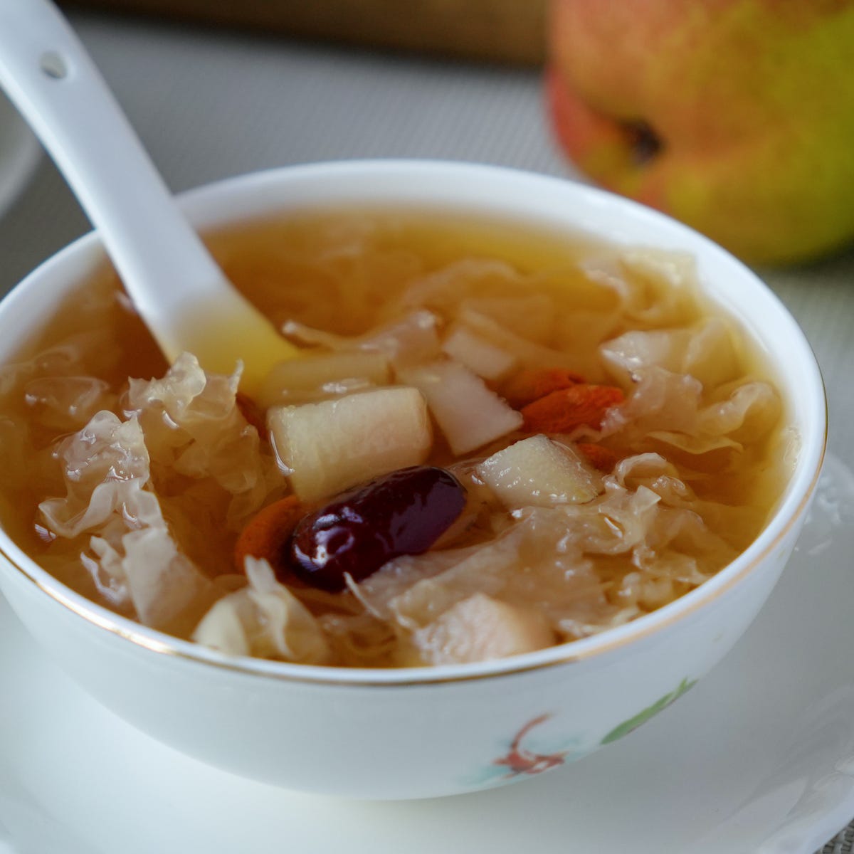 Snow Fungus and Pear Dessert Soup “Tong Sui”