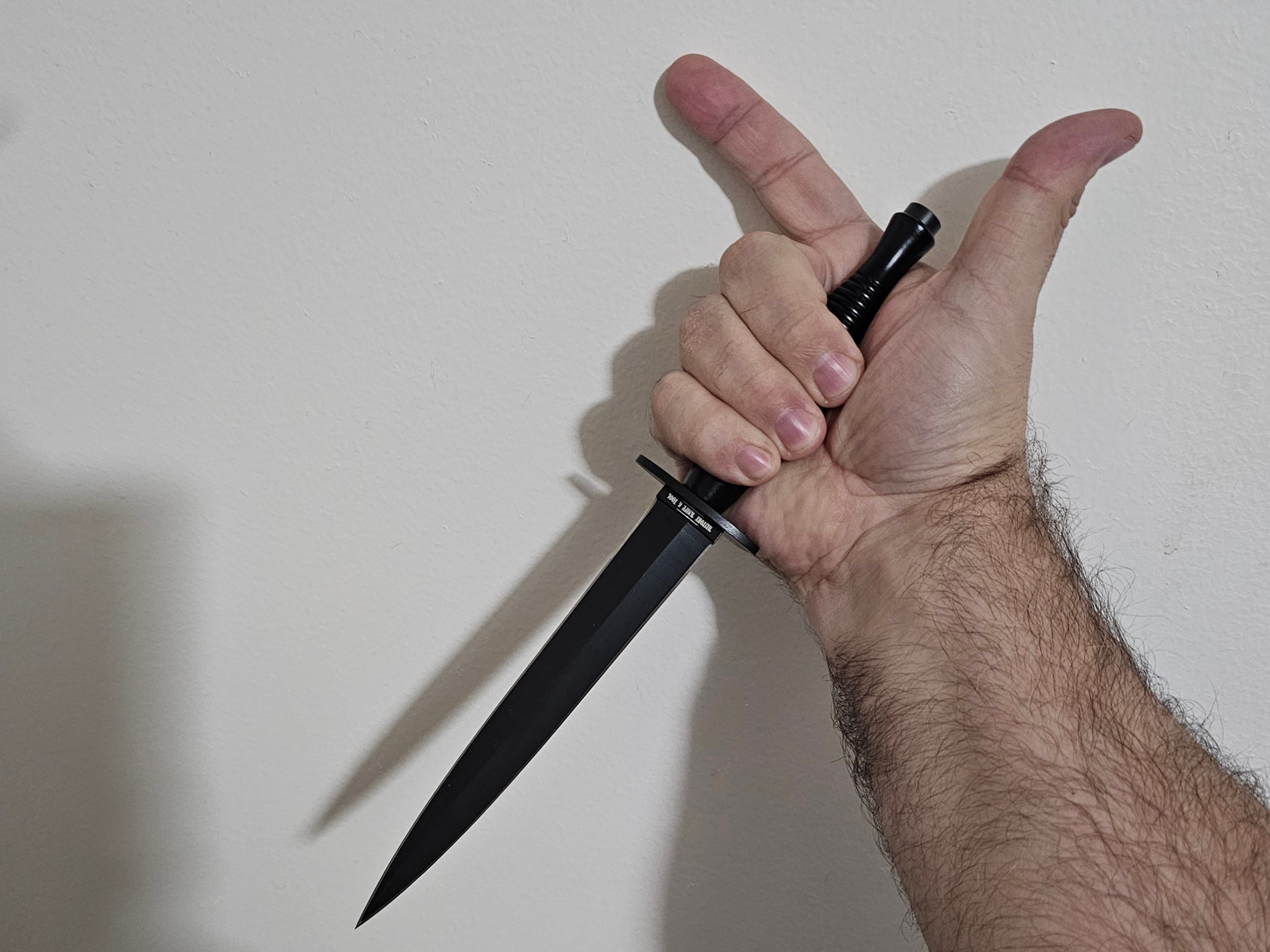 Long Daggers for Leverage - Phil Elmore - Samurai Press