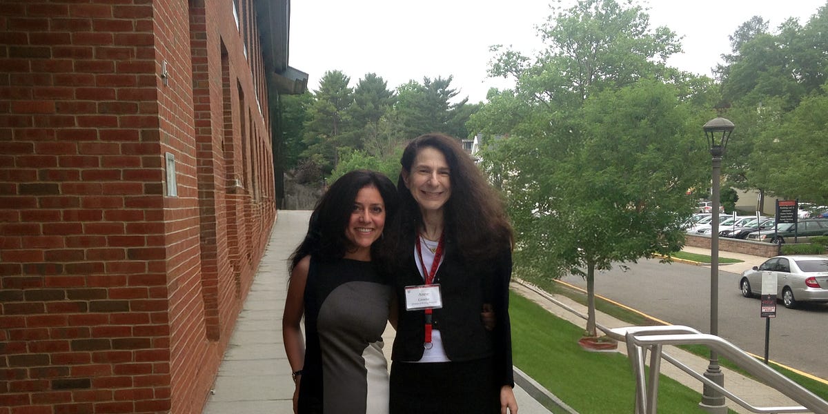 The Ones Who Stay - The Writing Body by Lisa Weinert