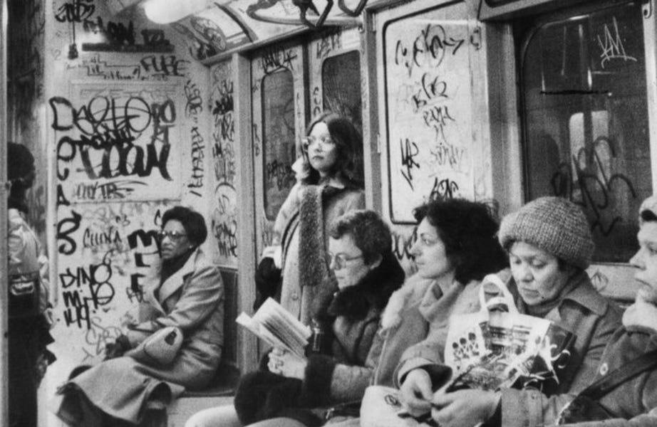 How to write a query email - by Danielle Bukowski