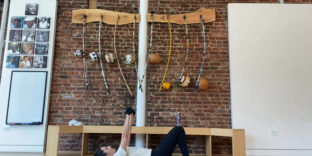 A 23-minute push and squat workout - by Anna Maltby
