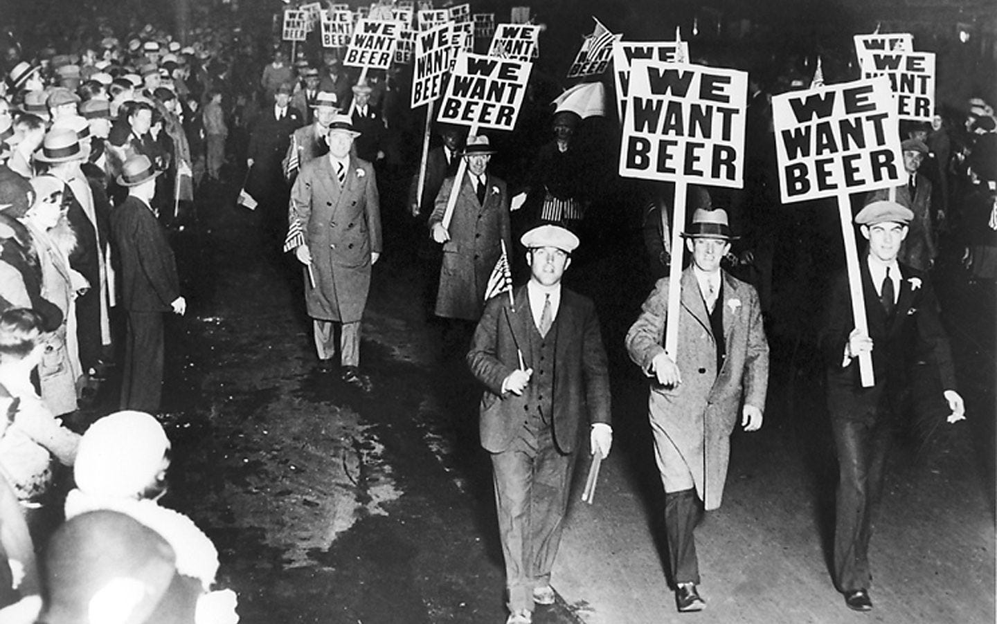 The Rise and Fall of Prohibition and the Mob: Understanding the 18th ...