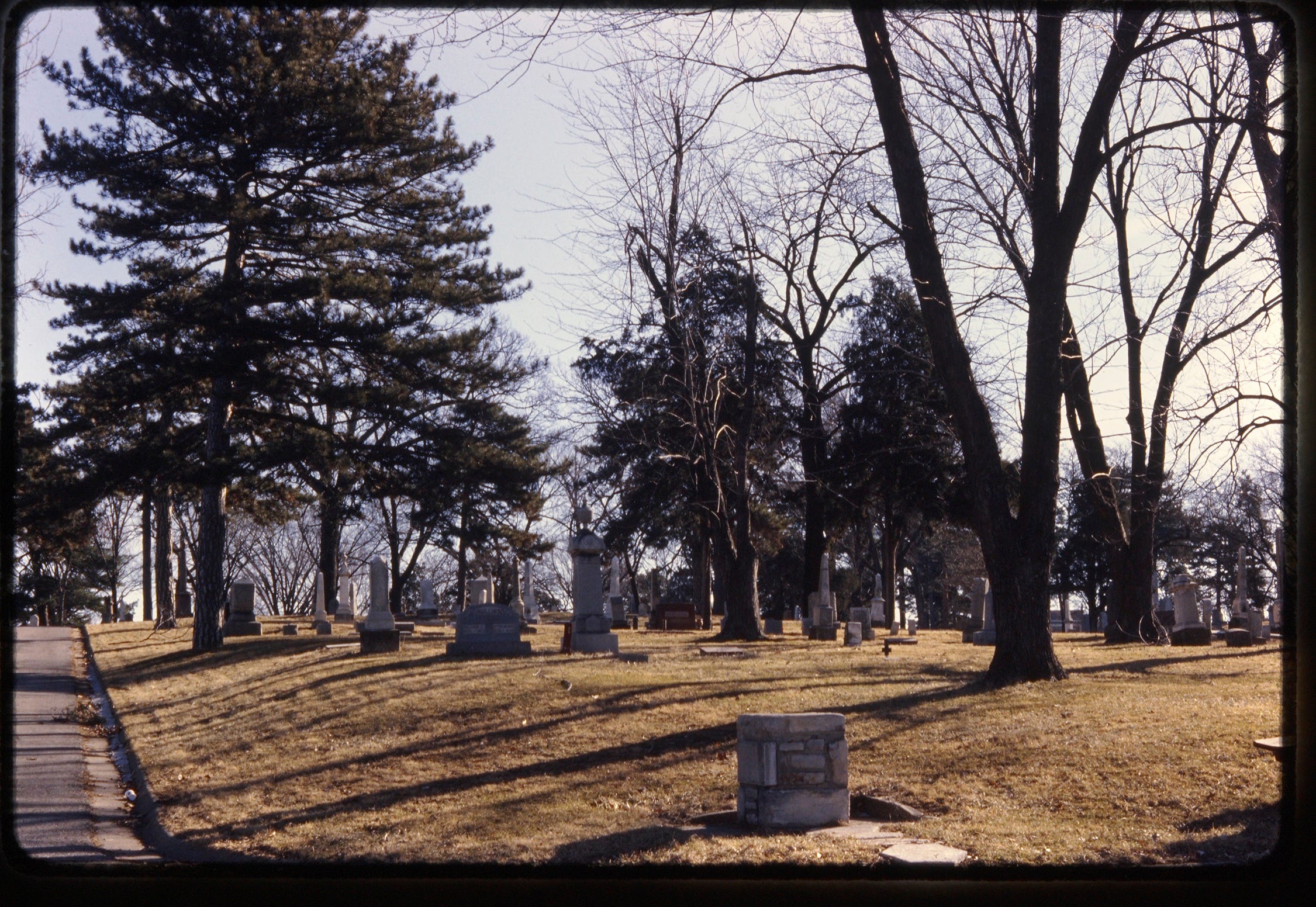 Union Cemetery - KC Yesterday Scavenger Hunt