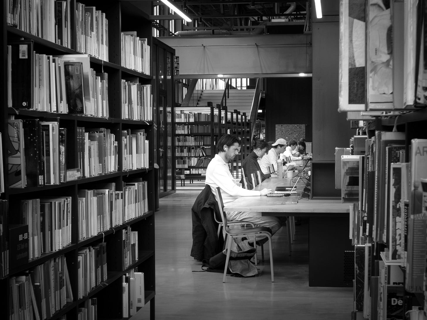 Google Has a Secret Reference Desk. Here's How to Use It.