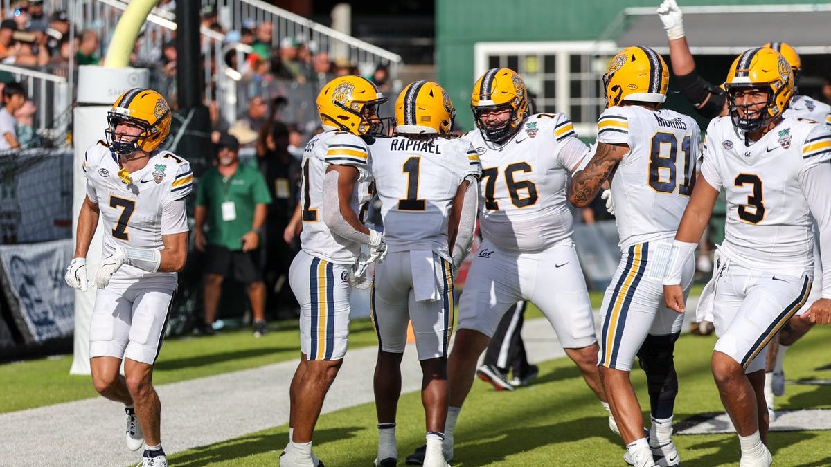 Cal Offensive Linemen Bastian Swinney, Frederick Williams Announce Return