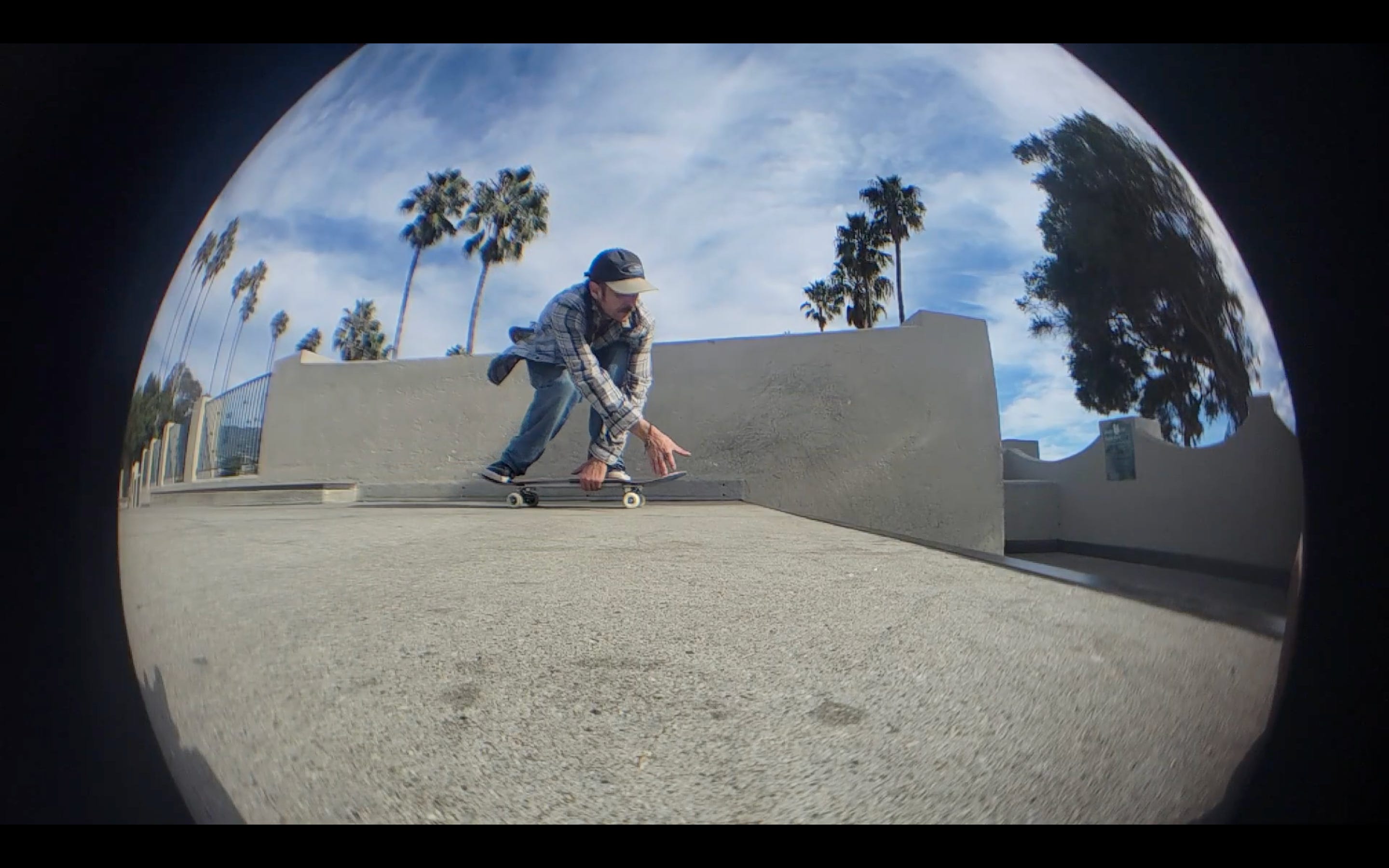 Tricks: Handplant - by BDZ - 4ts 'magazine'