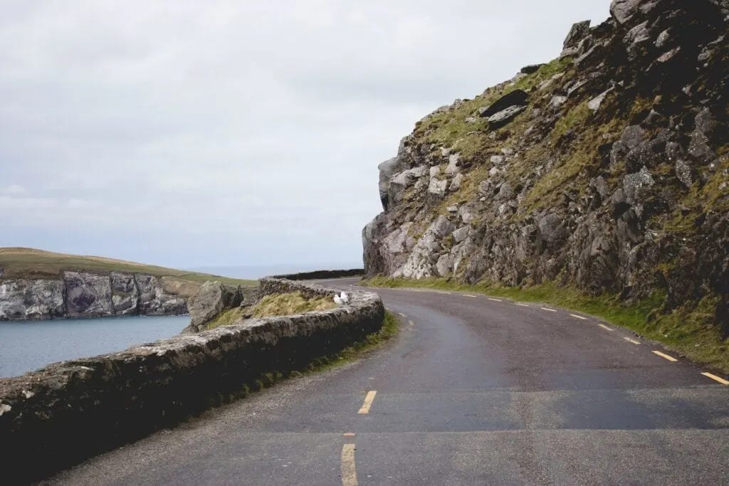 Driving Ireland: Easy or Hard? - by Scriptor Cogitationum