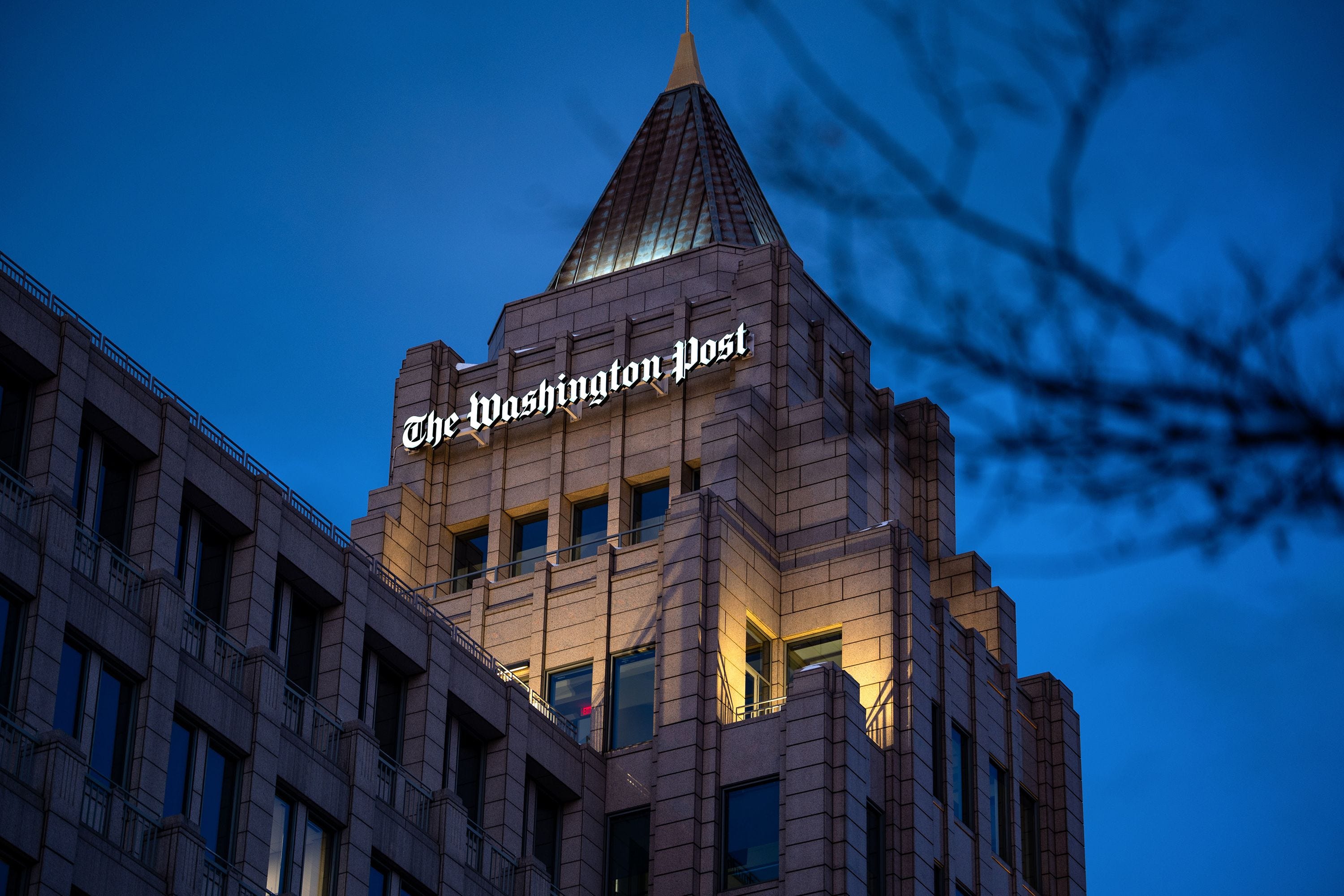 How Jeff Bezos Brought Down the Washington Post