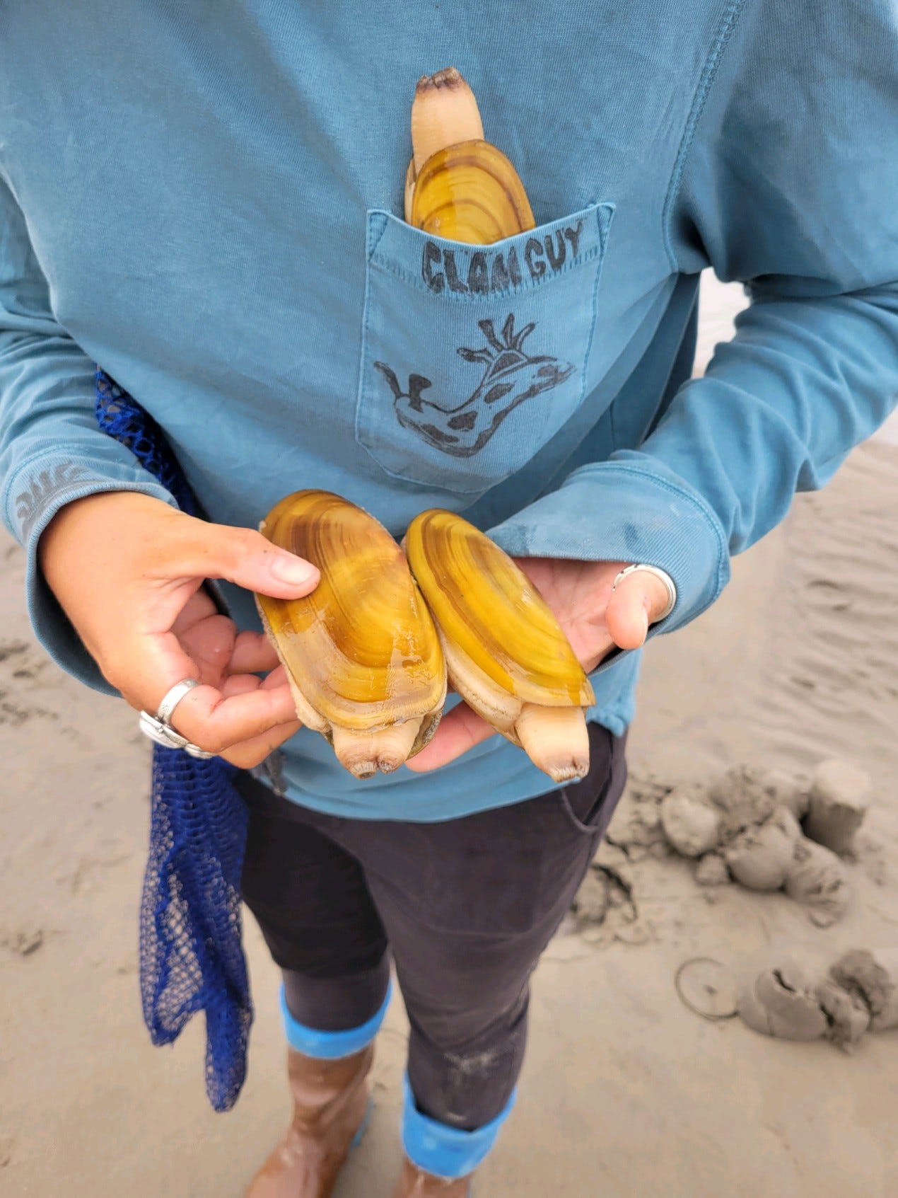 Razor Clam Foraging in Oregon - by Alanna Kieffer