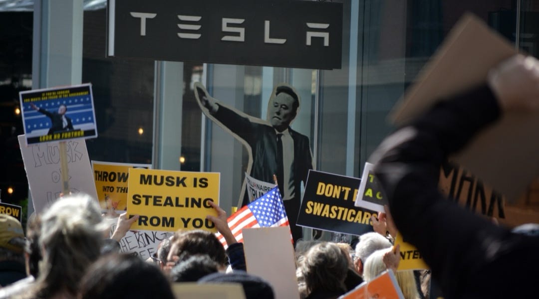 Dutch regulators tell Tesla fans to stuff it