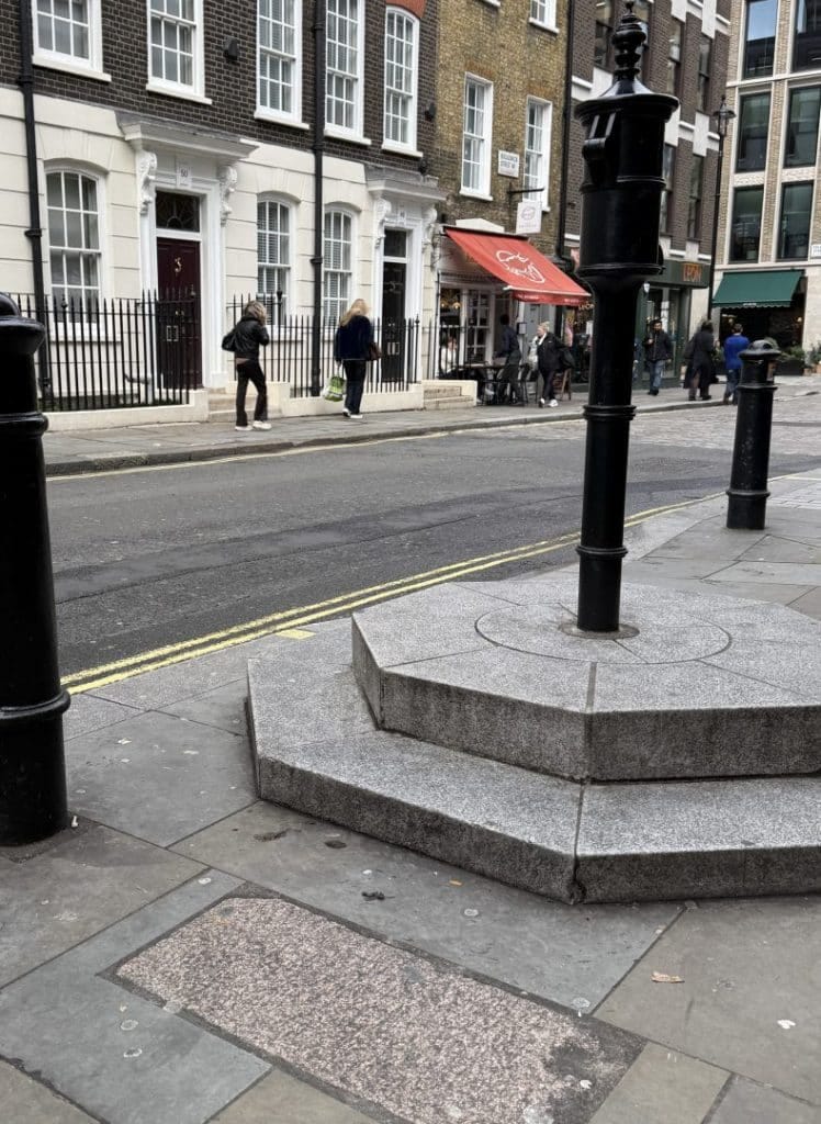 The Deadly History of This Soho Water Pump