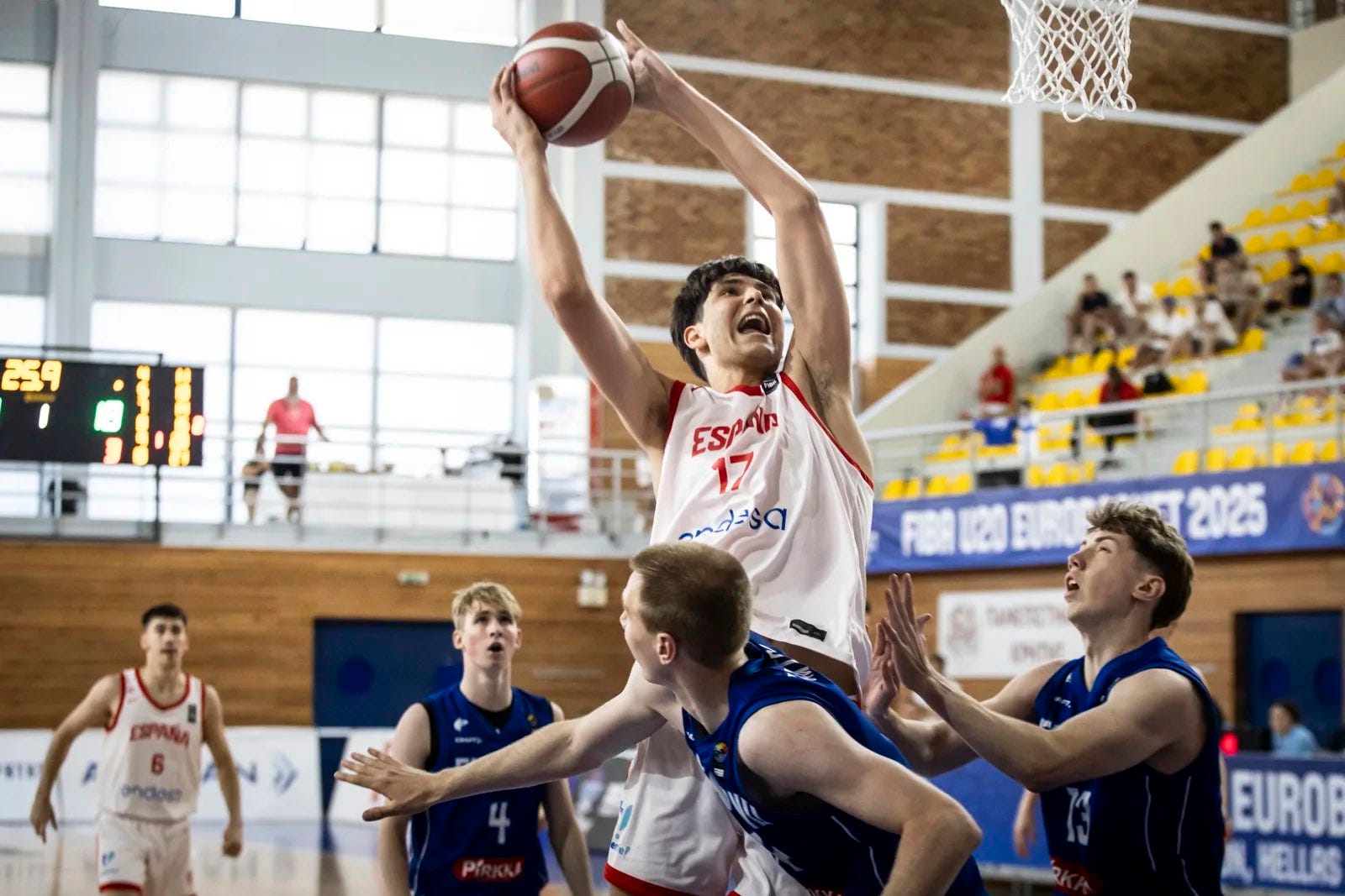 7-foot-2 Spanish center wraps up 2025-26 offseason for DePaul