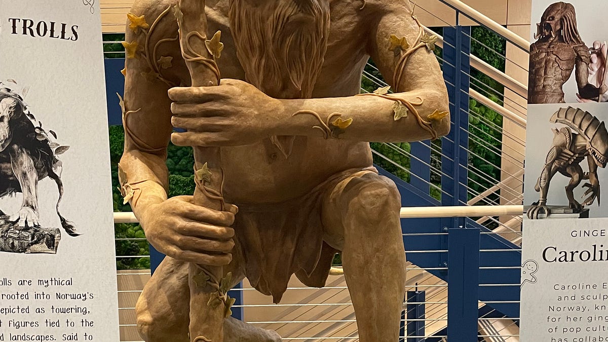 ginger runner sculpture