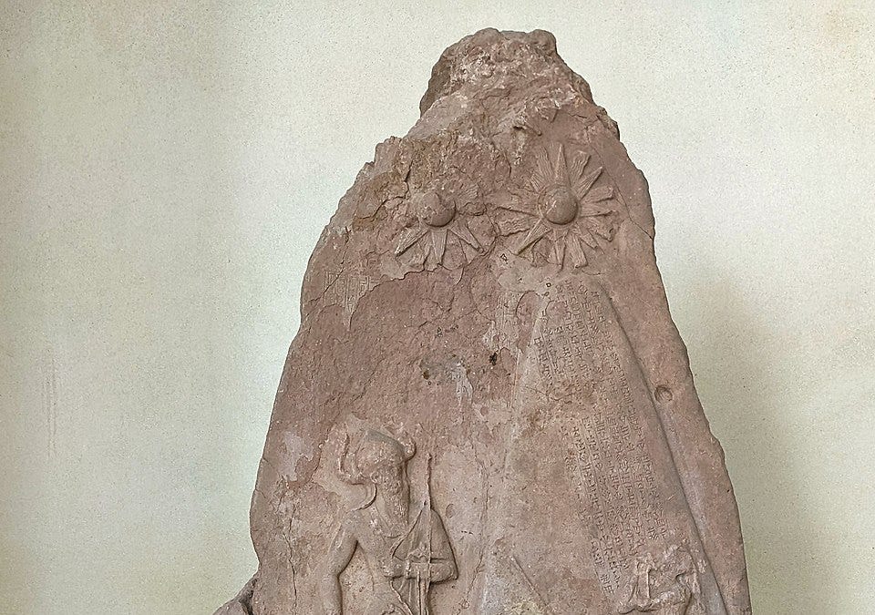 The King Did It: How Images Manufacture Authority