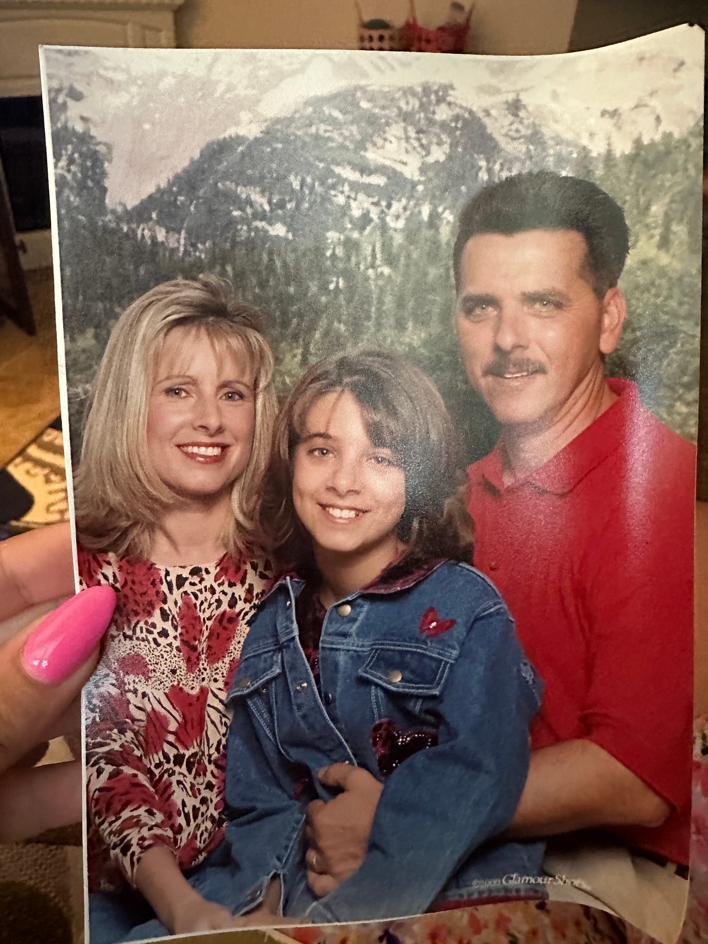 The Lost Magic of Glamour Shots - by Janine - Retro Avocado