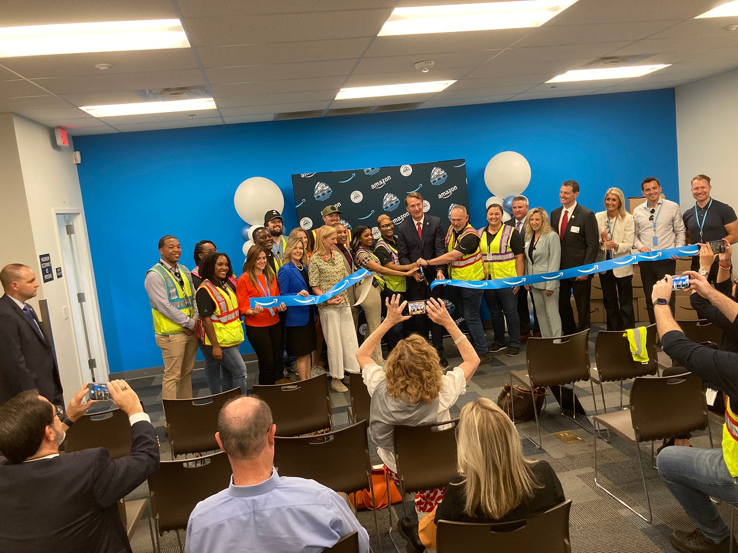 Youngkin Celebrates Newest Amazon Facility in Stafford County