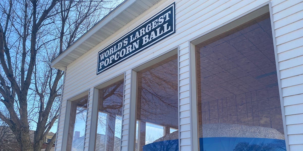 World's Largest Popcorn Ball | Sac City, IA