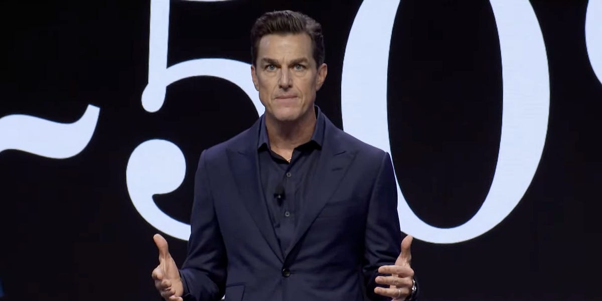 EA CEO’s pay is up, as EA worker median income drops [Update]