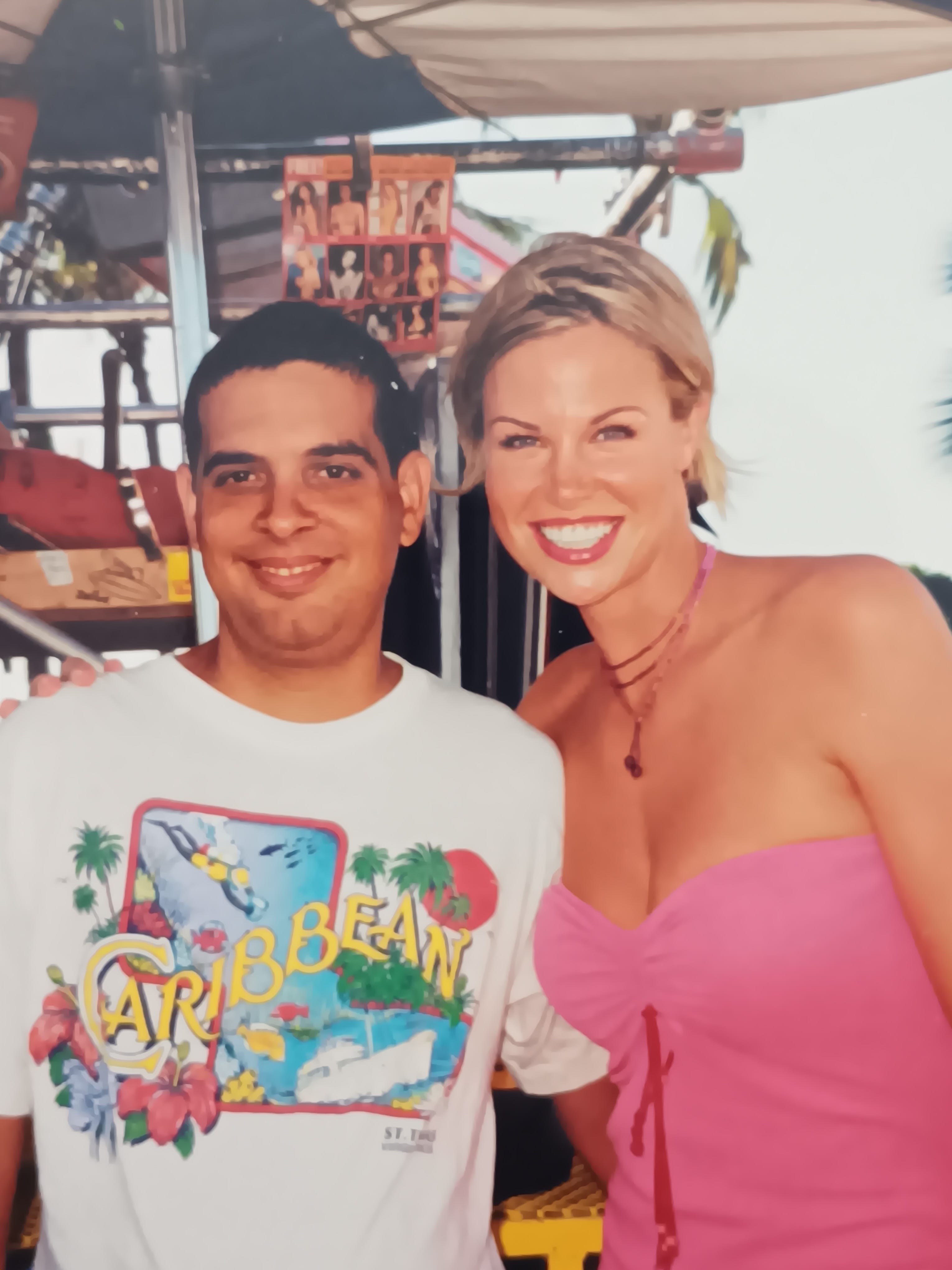 SPECIAL FEATURE: BAYWATCH PHOTO ALBUM - by Final Cut