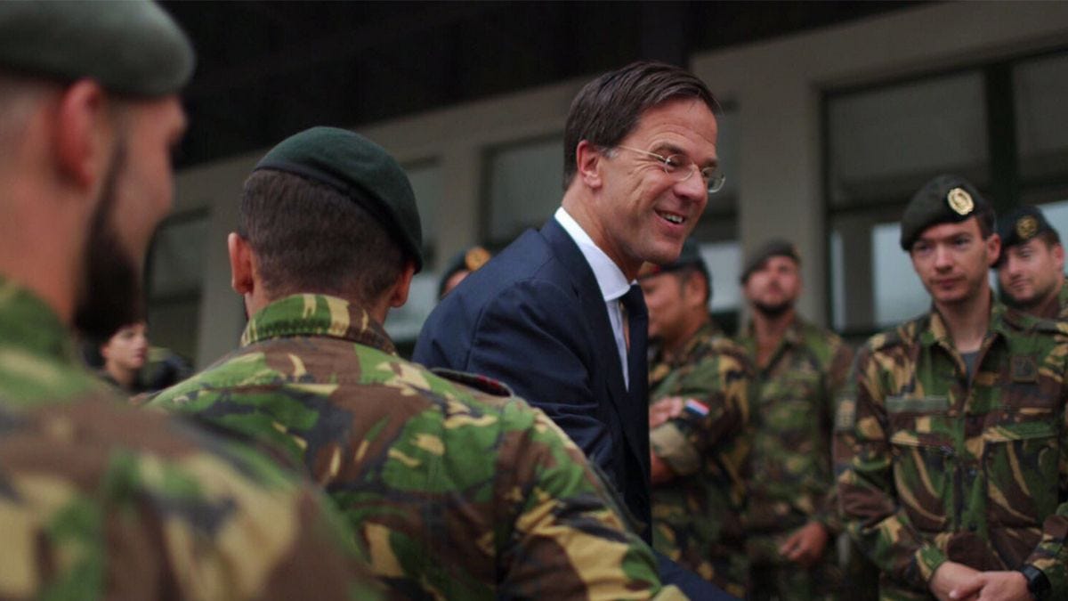 Na meer dan vier maanden komt eindelijk de aap uit de mouw: de NAVO ...