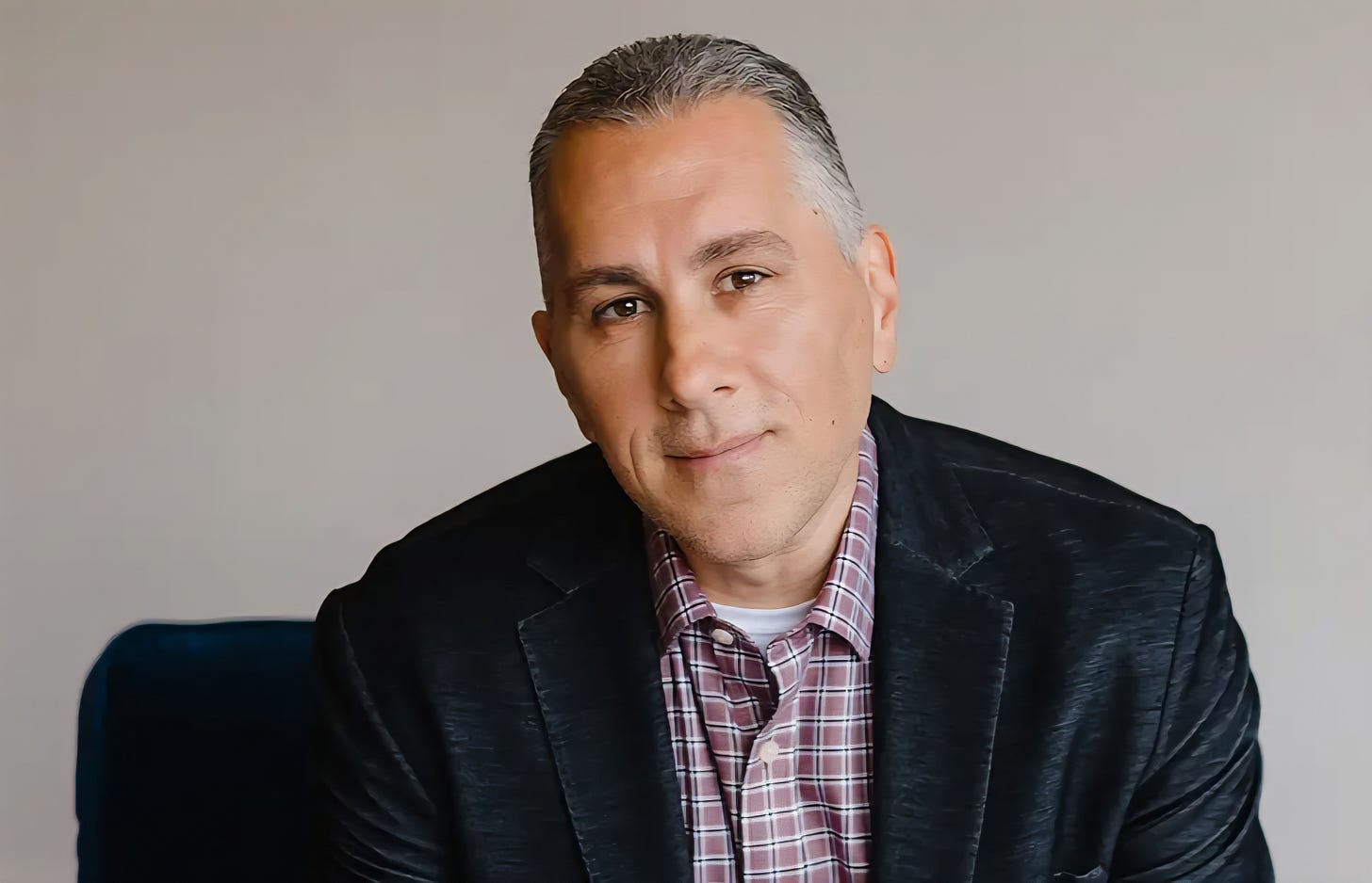 MEET JOHN PAVLOVITZ - CLOSER TO THE EDGE