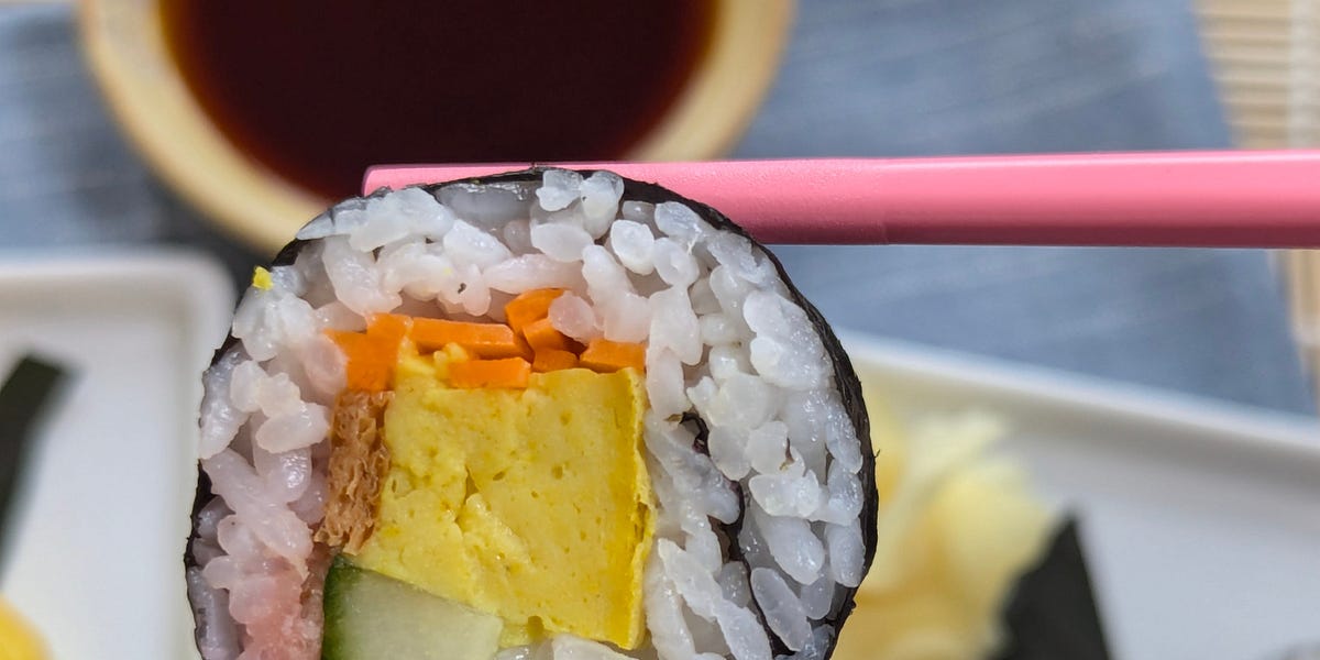 Futomaki 101: How to Make Thick Sushi Rolls Like a Pro