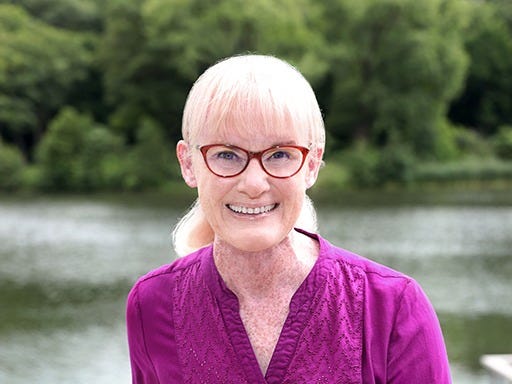 Robin Currie - Robin Currie