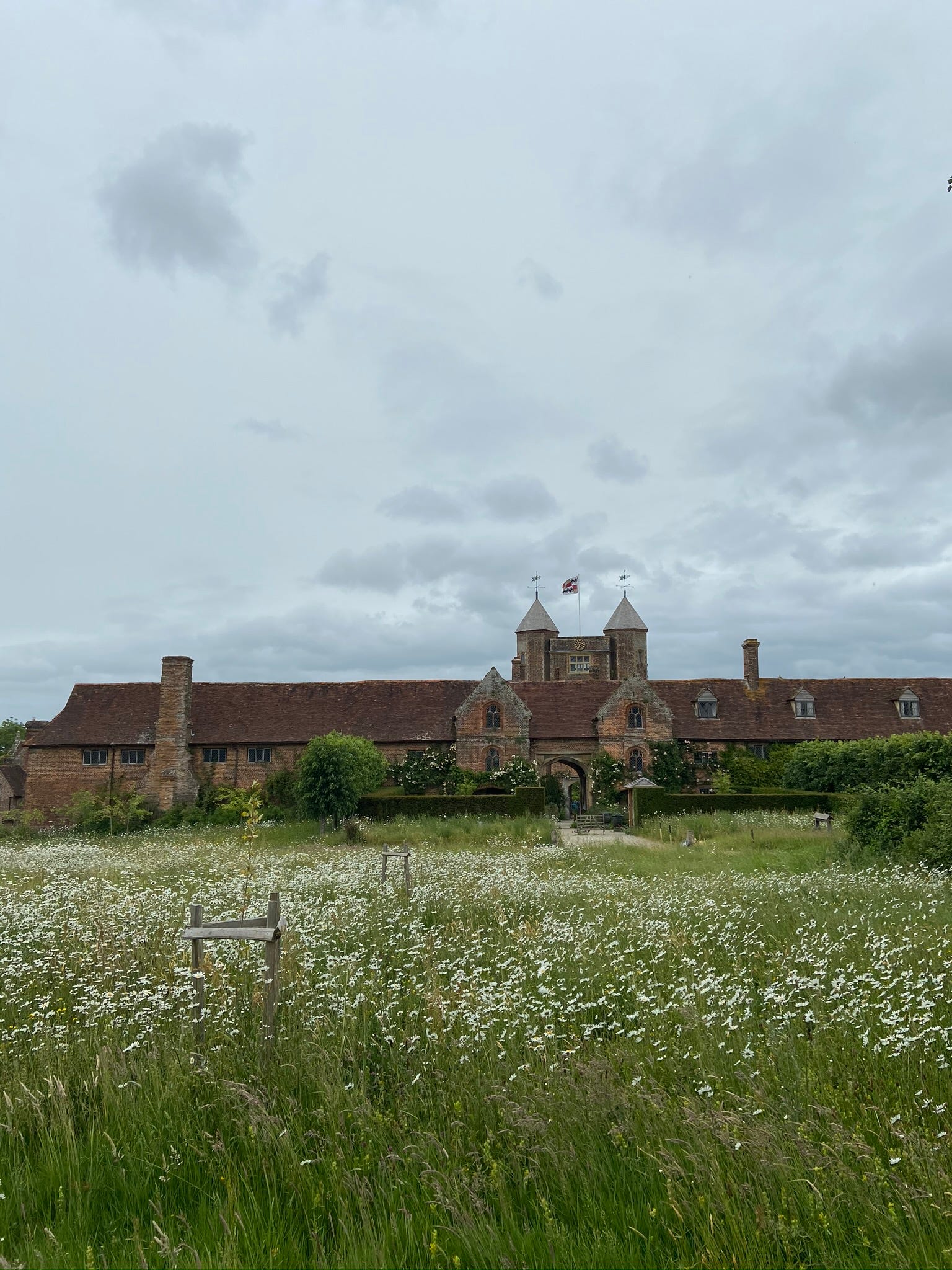 The spirit of Sissinghurst - by Melanie Hick