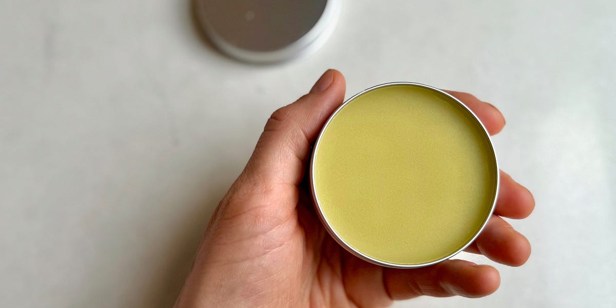 homemade healing herbal salves - by Michelle Aronson