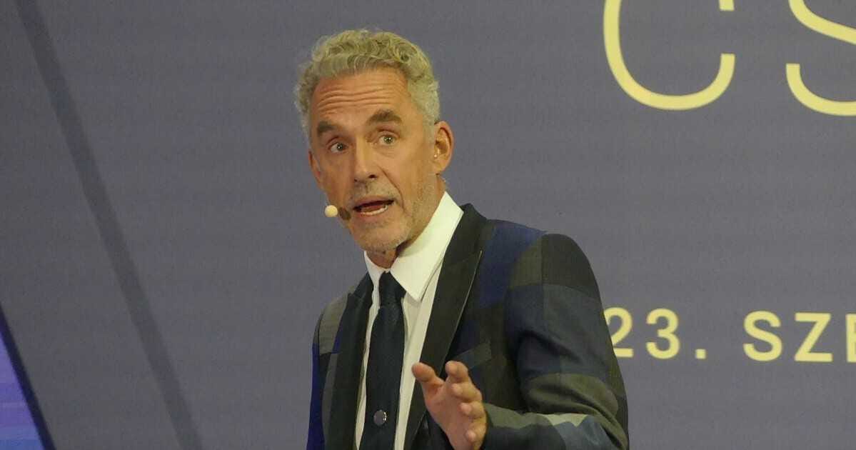 Peterson blasts Carney and the state of Canada on Joe Rogan podcast