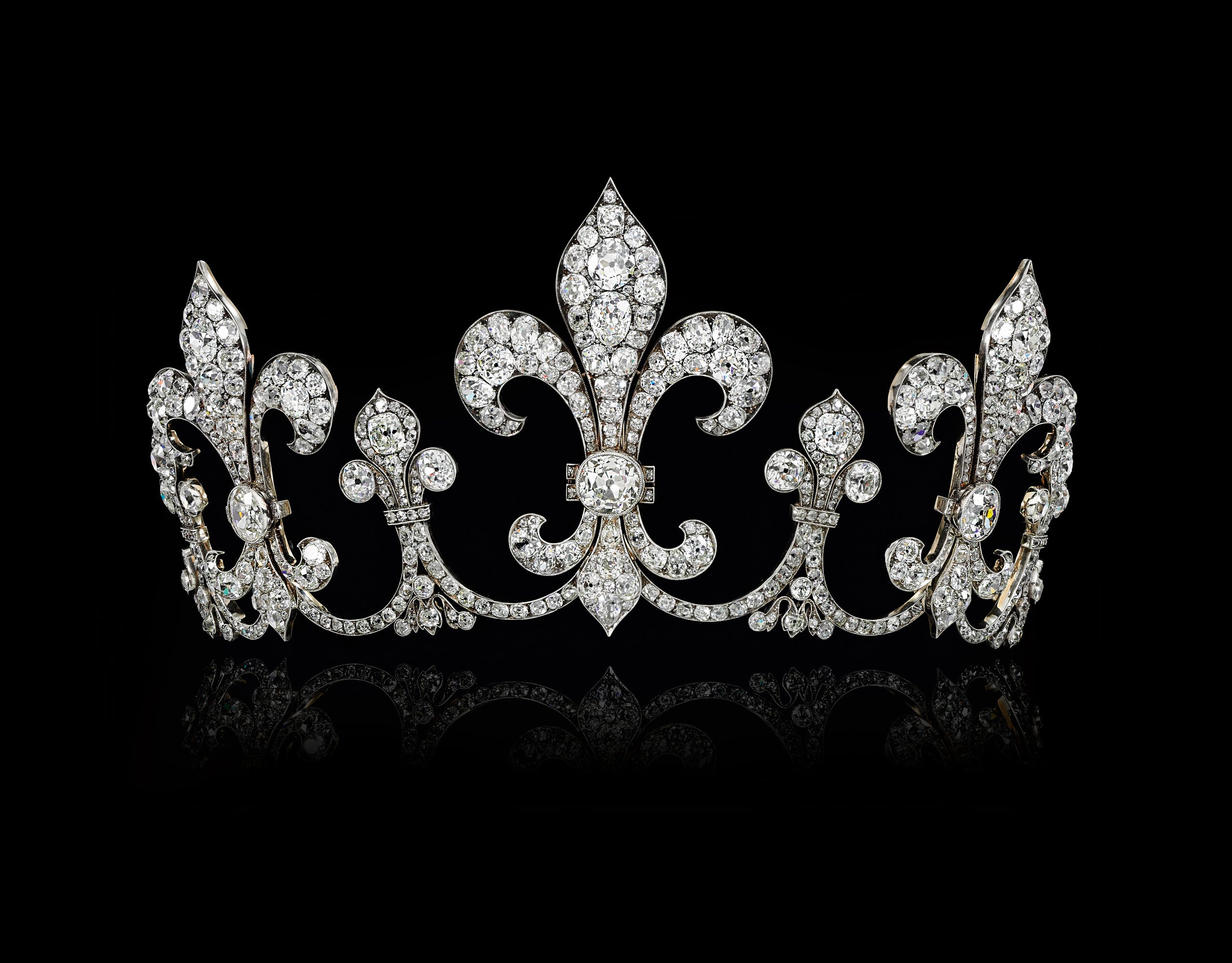 The Tiara News Just Keeps on Coming—and an Imperial Easter Egg Sells ...