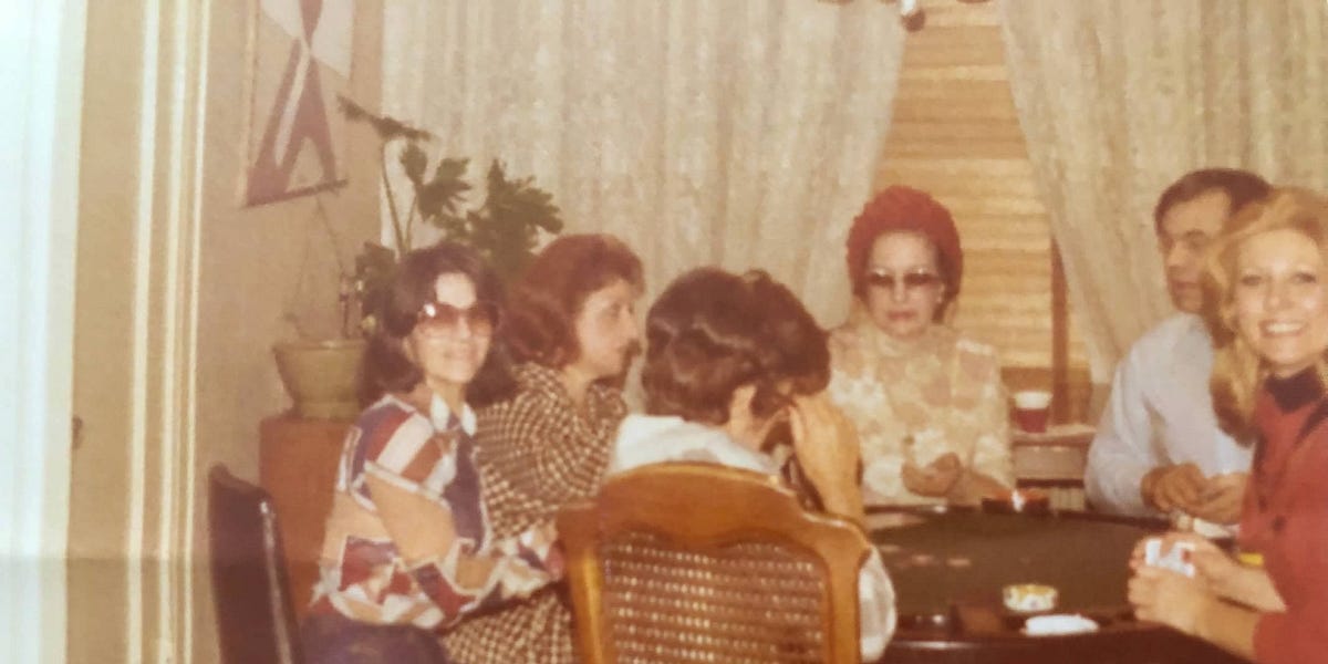 The Official - by Leslie Lisbona - Leslie’s Substack