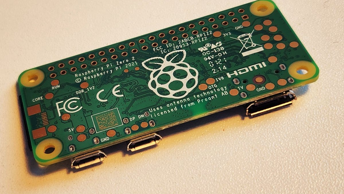Silicon recycling: Build an all-in-one Raspberry Pi Zero retro station