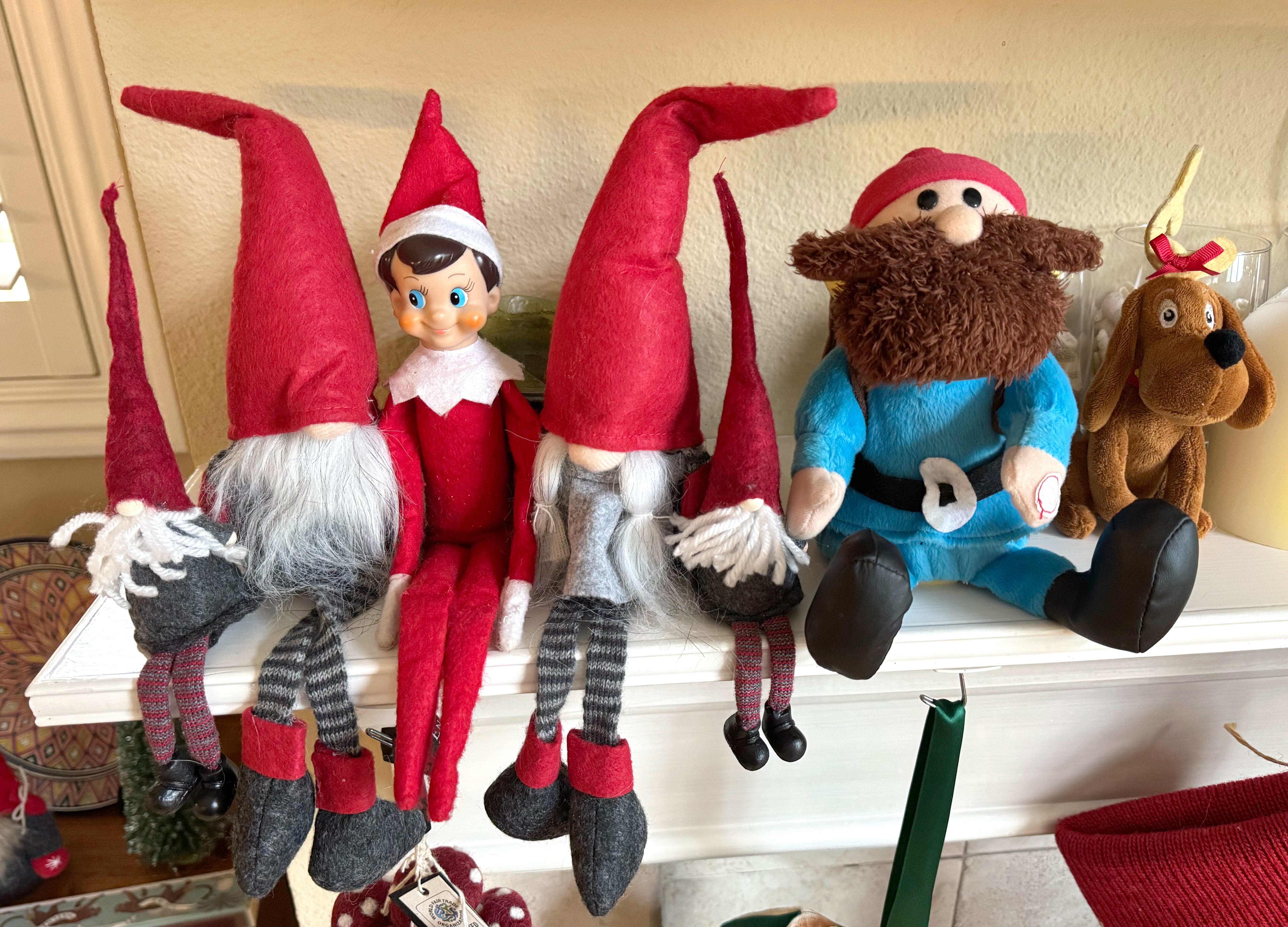 I Married Buddy the Elf - by Josephine Courant