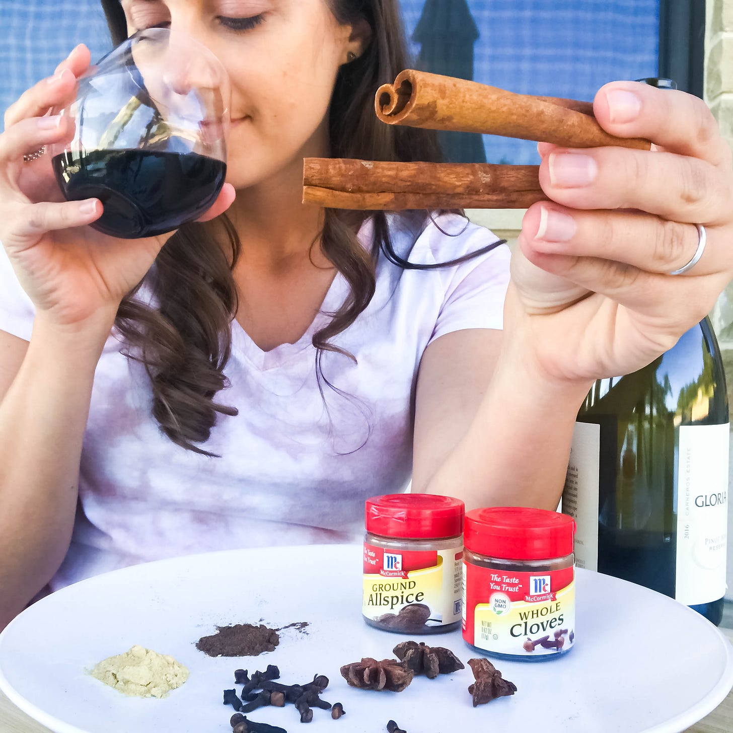 Aromas in Wine: 25 of the Most Common Wine Aromas Explained