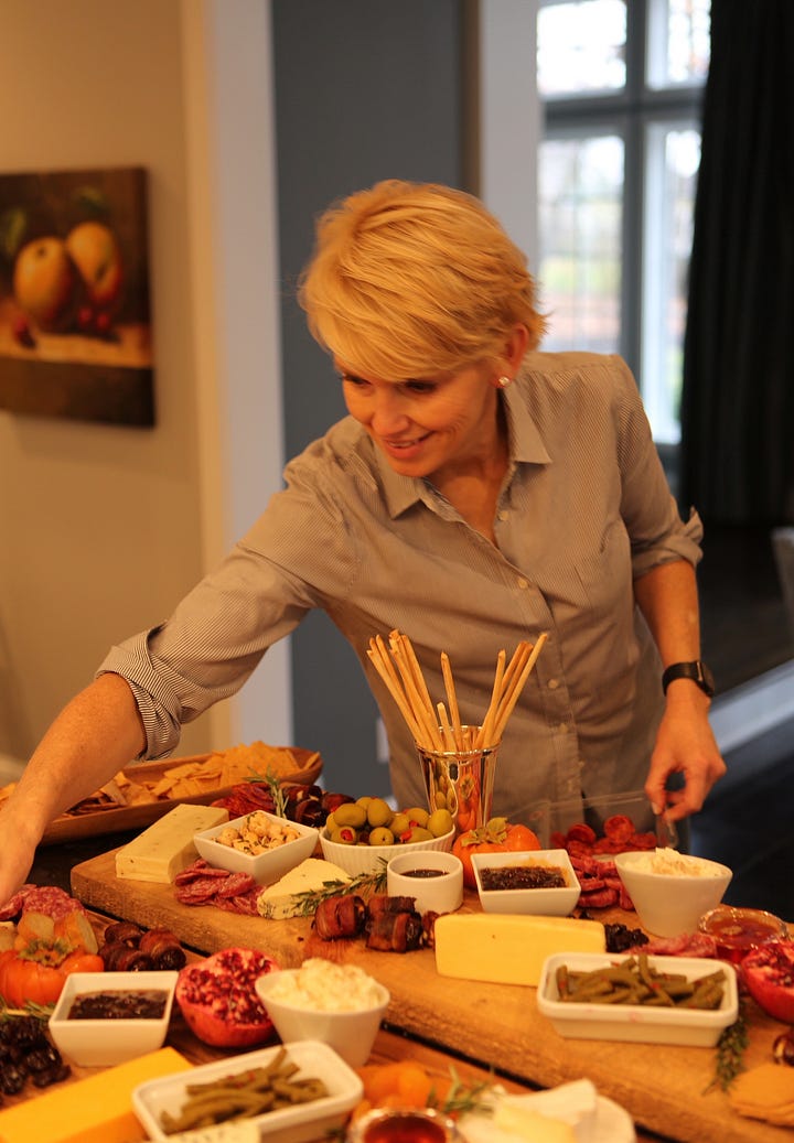 5 Ways to make your Thanksgiving Intentional, Not Chaotic.