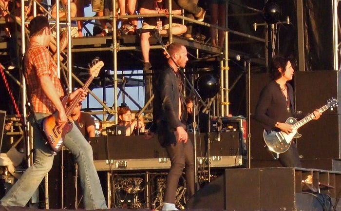 How Did Grunge Music Address Themes of Alienation?
