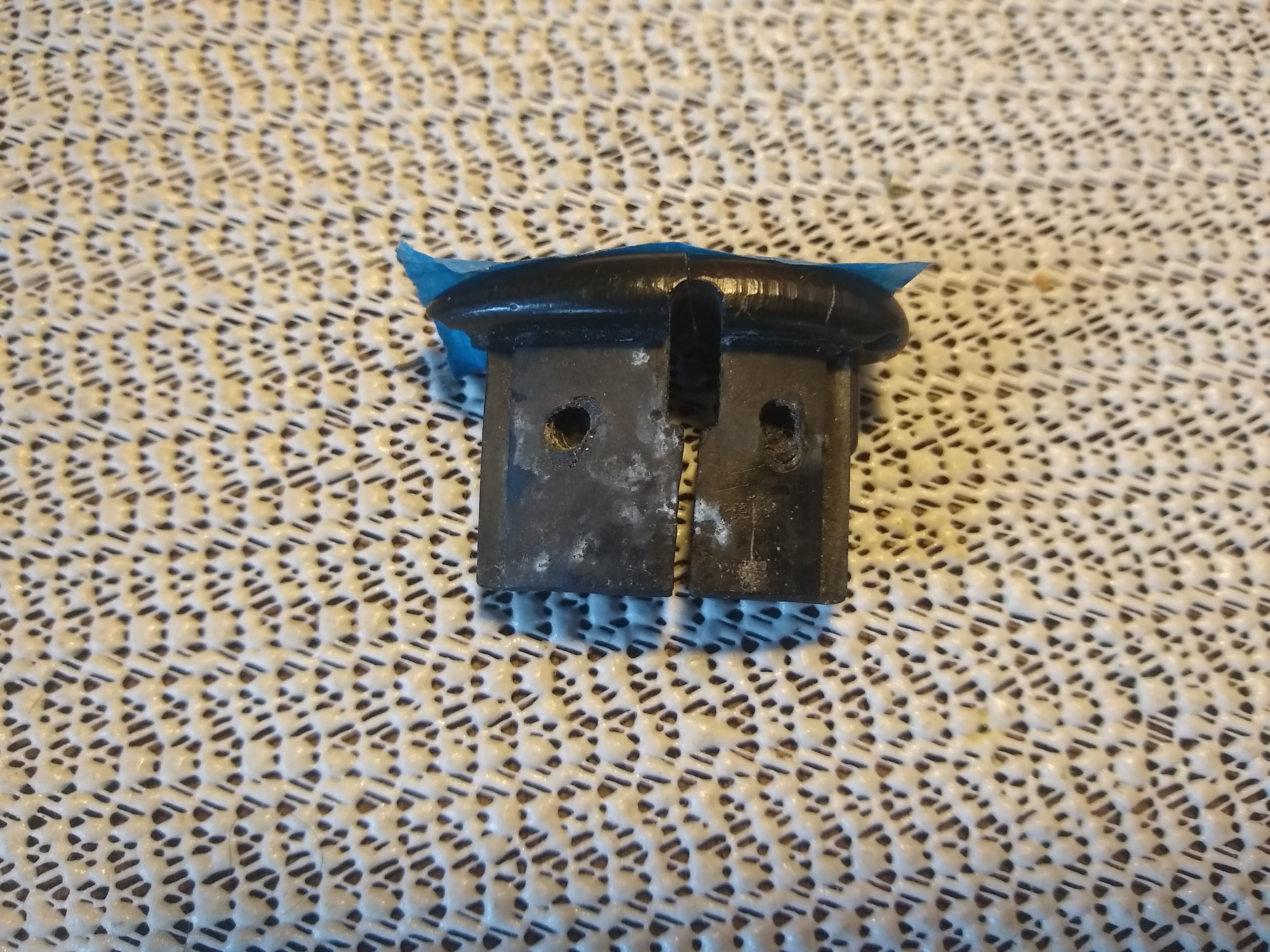 The Resourceful Sailor Replaces and Redesigns a Sailboat’s Spreader Tips