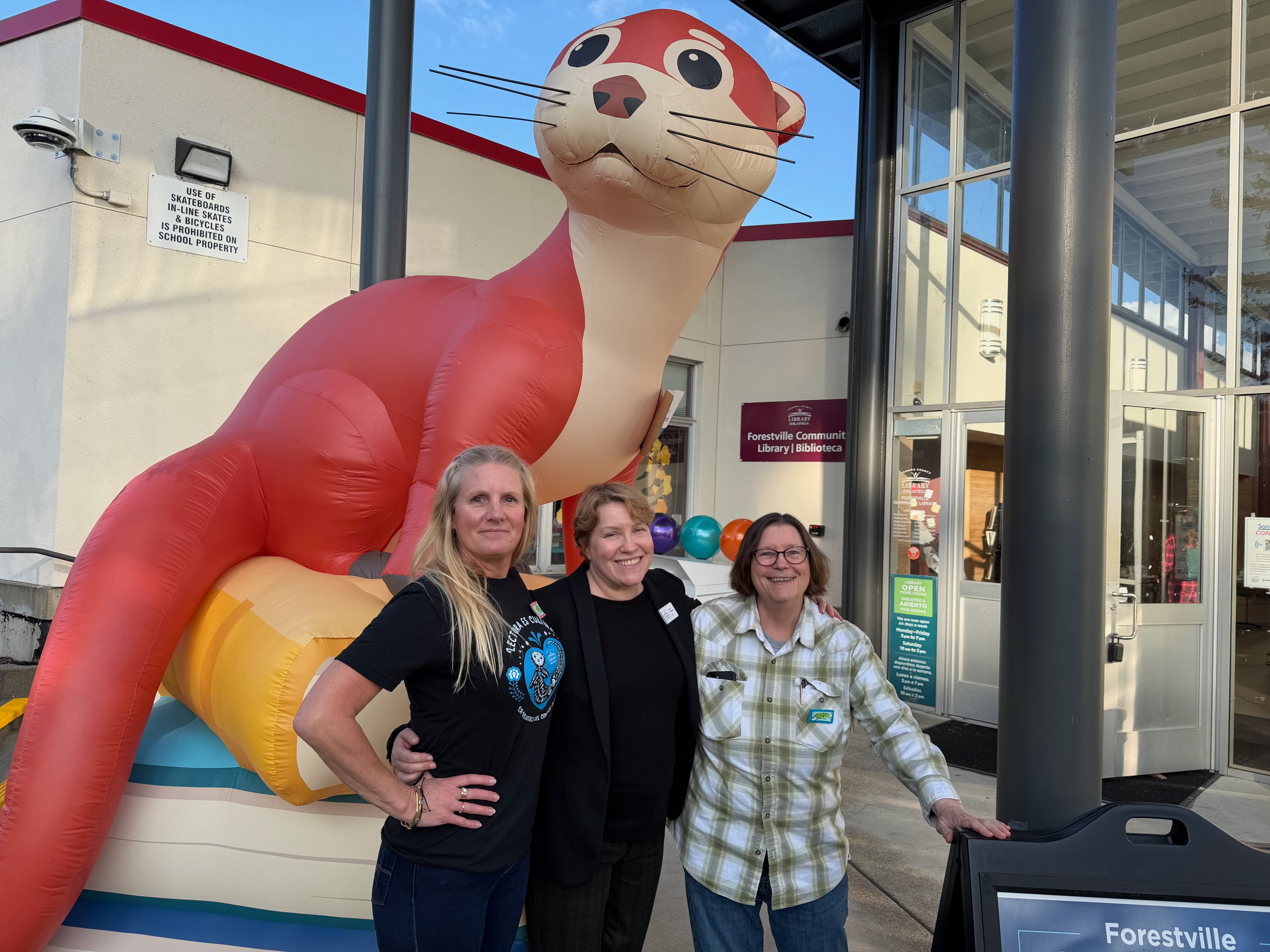 RoundUp: More people "otter" read more