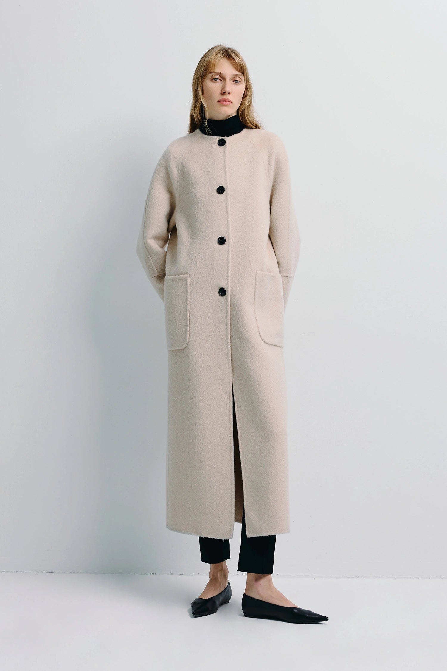 Kelly Rutherford Invented Elevator Chic - by Erika Veurink