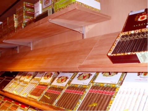 Ultimate DIY Walk-in Cigar Humidor Guide: How to Build a Walk in Humidor