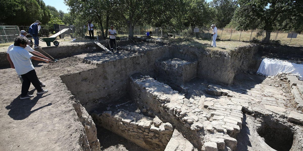 trojan war artifacts