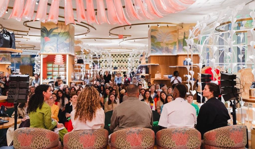 Comments - All the world’s a store - by Emilia Petrarca