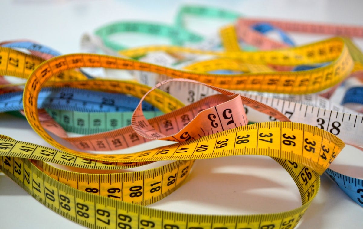 Tape Measure vs. Ruler - by Andreína Mariño R