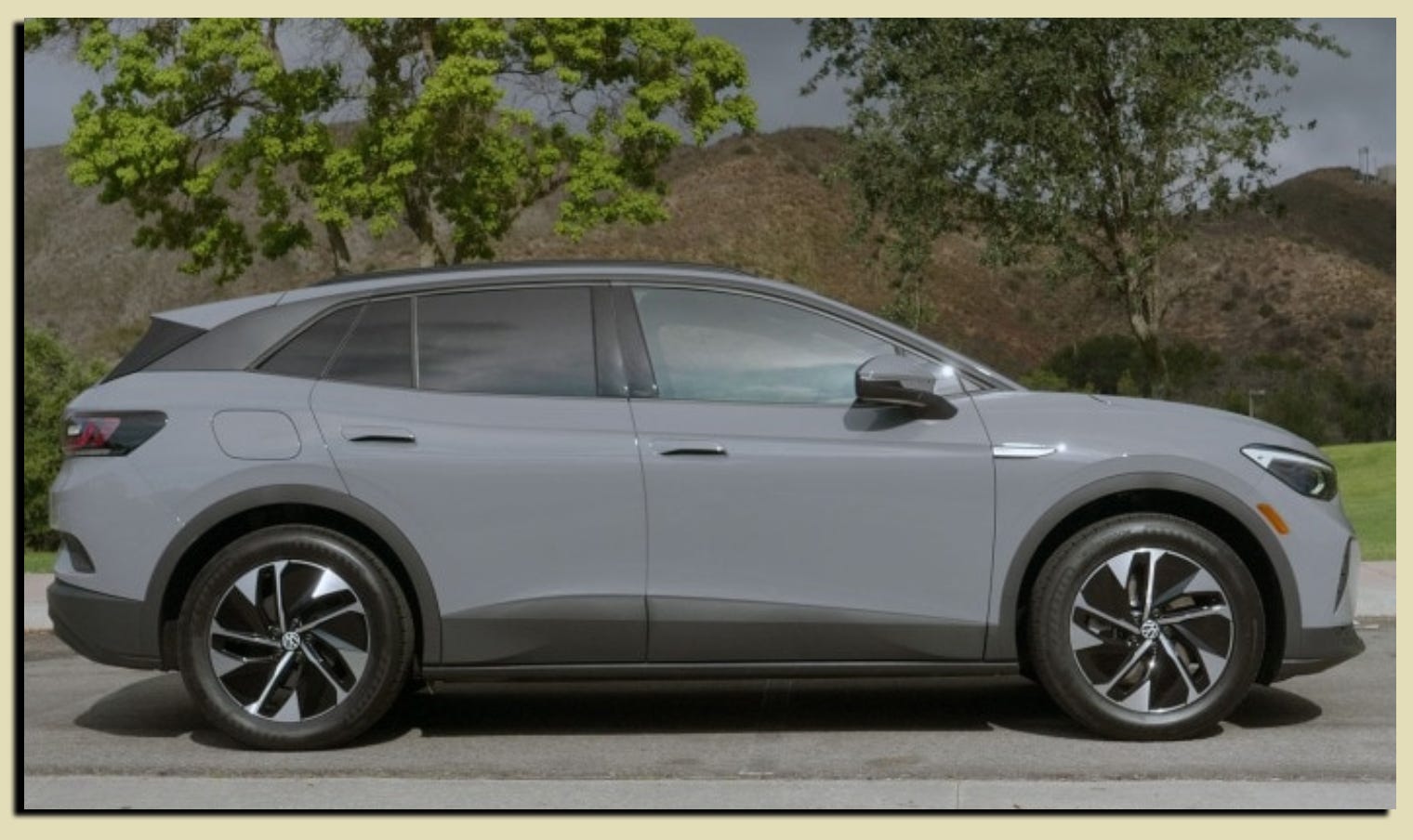 Why do new cars look like this?? - Blackbird Spyplane