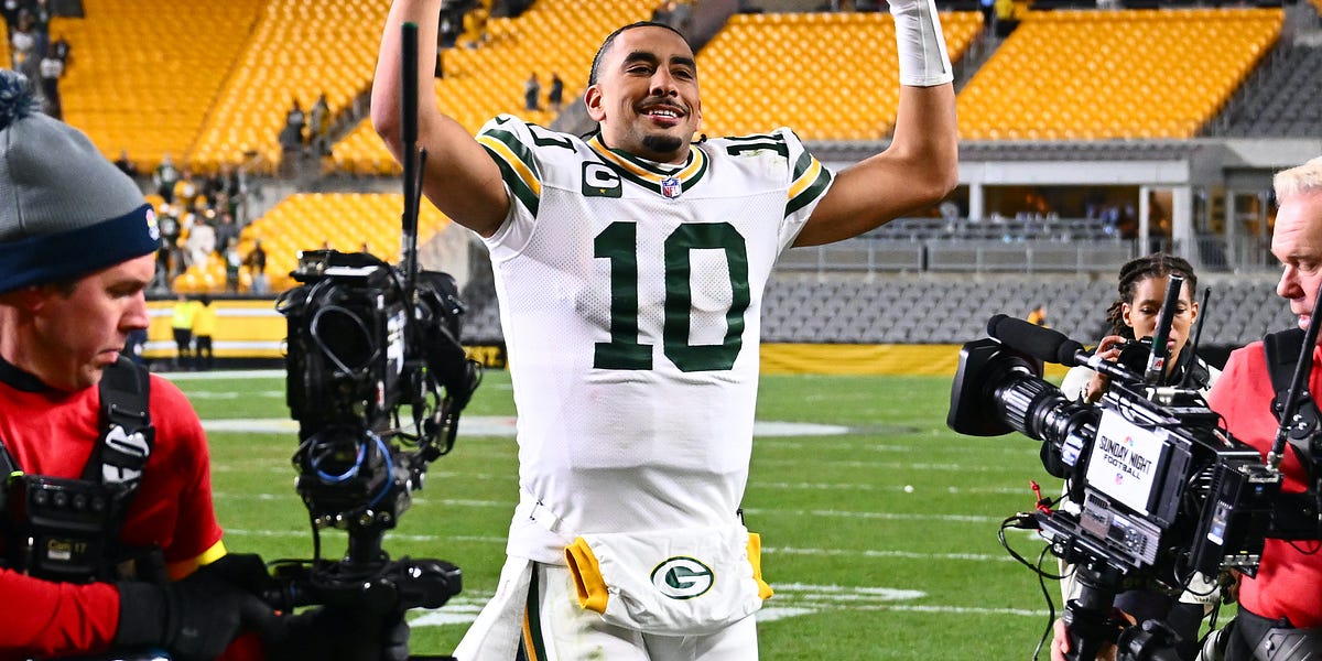 NFC North Pod: On Jordan Love's finest hour & the Vikings' J.J ...