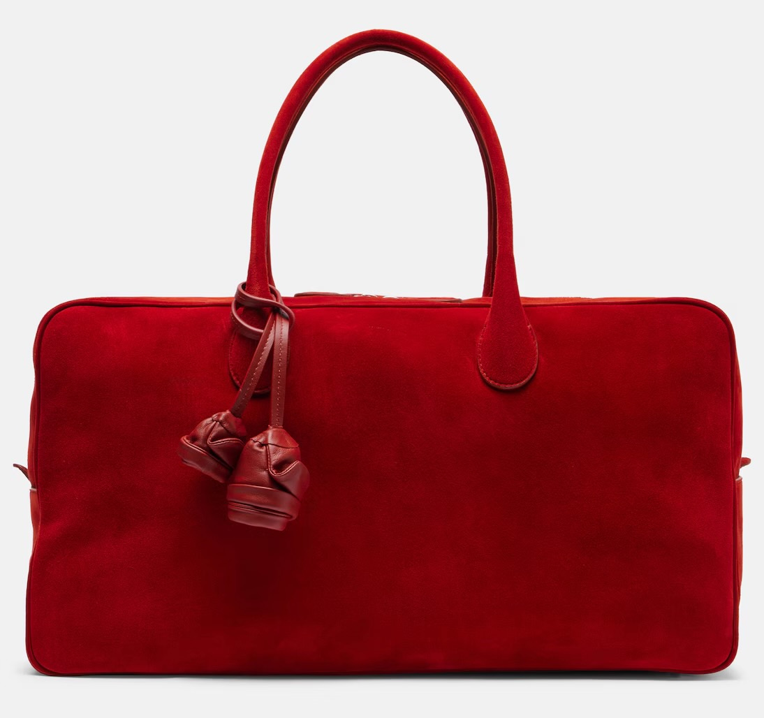 Merry Christmas 2025 - HABITUALLY CHIC